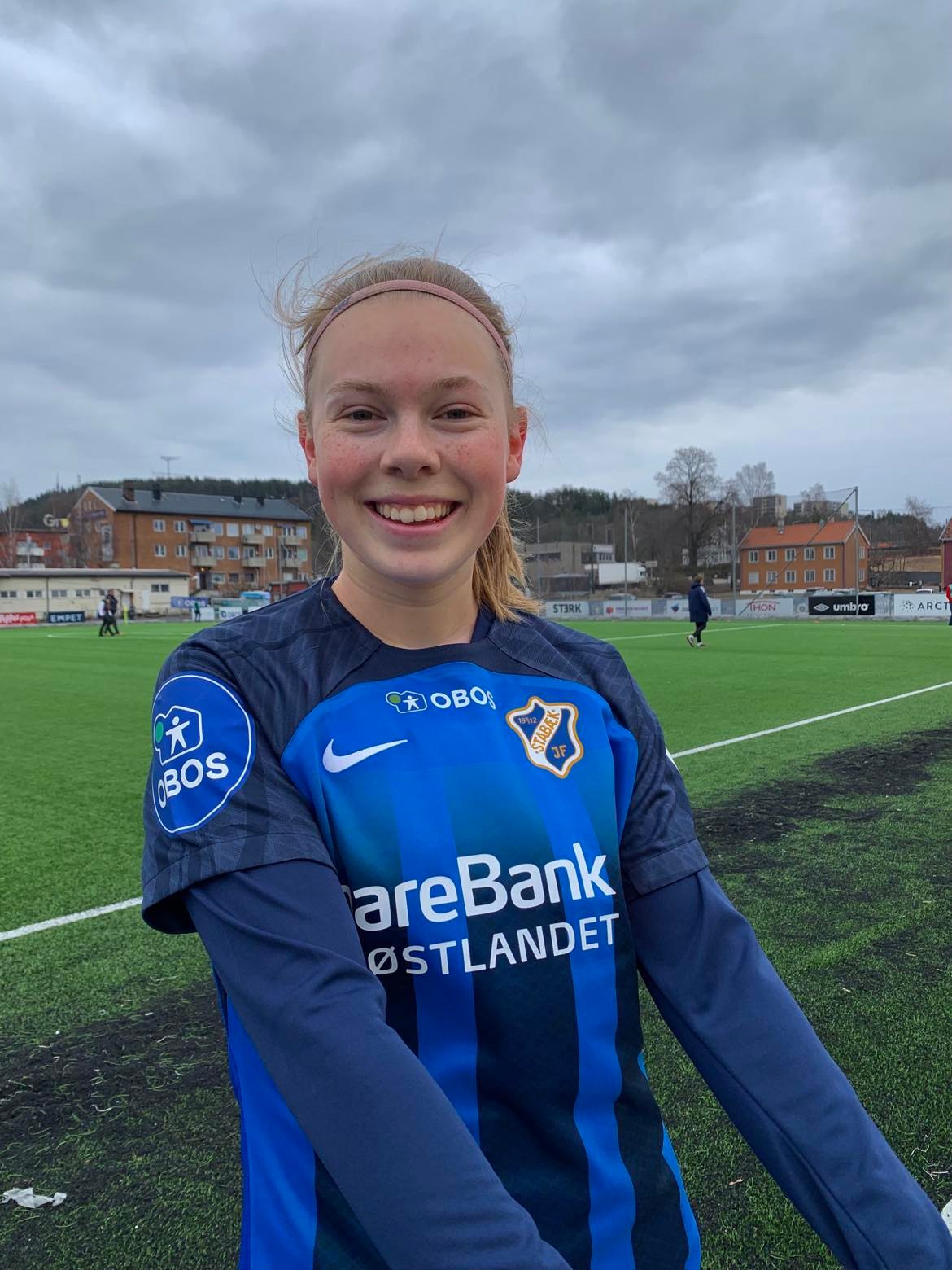 Stolt øyeblikk for Malin - IL Holeværingen